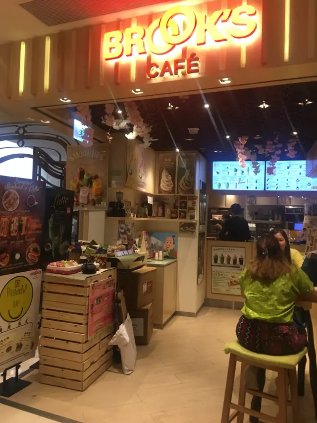 Brook's Cafe - Japanese Dessert Coffee Shop in Wan Chai Lee Tung Avenue ...