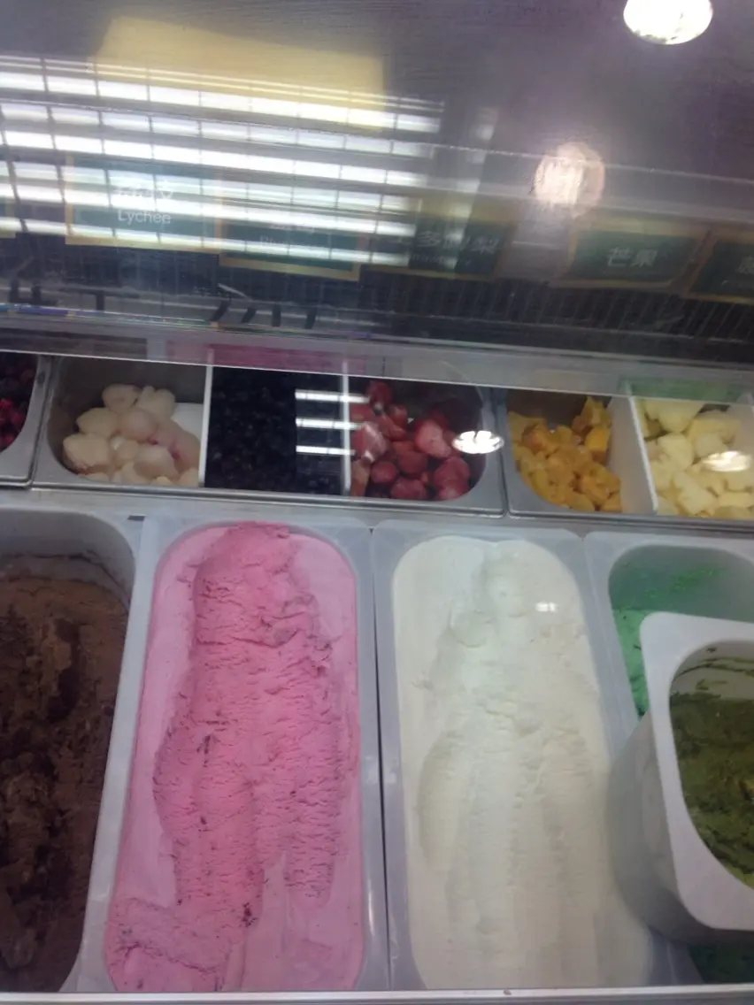 Appolo's Photo - Hong Kong Style Ice Cream/yogurt Snack Shop & Deli in Tin Shui Wai Hong Kong ...