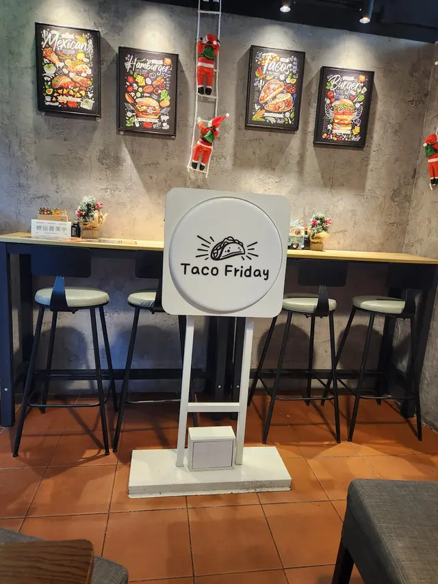 Taco Friday - American Hamburger Fast Food in Yuen Long YOHO Mall Hong ...